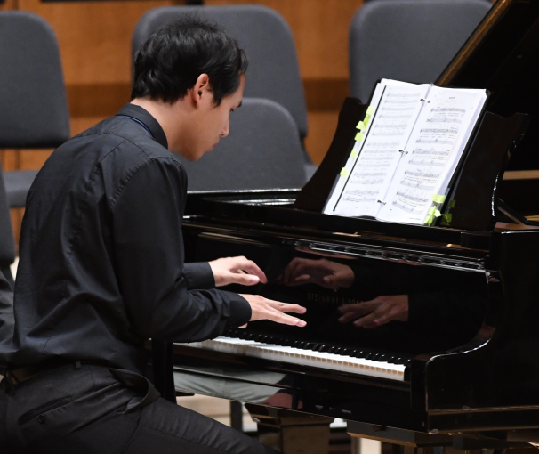 Piano | Jonathan Liu